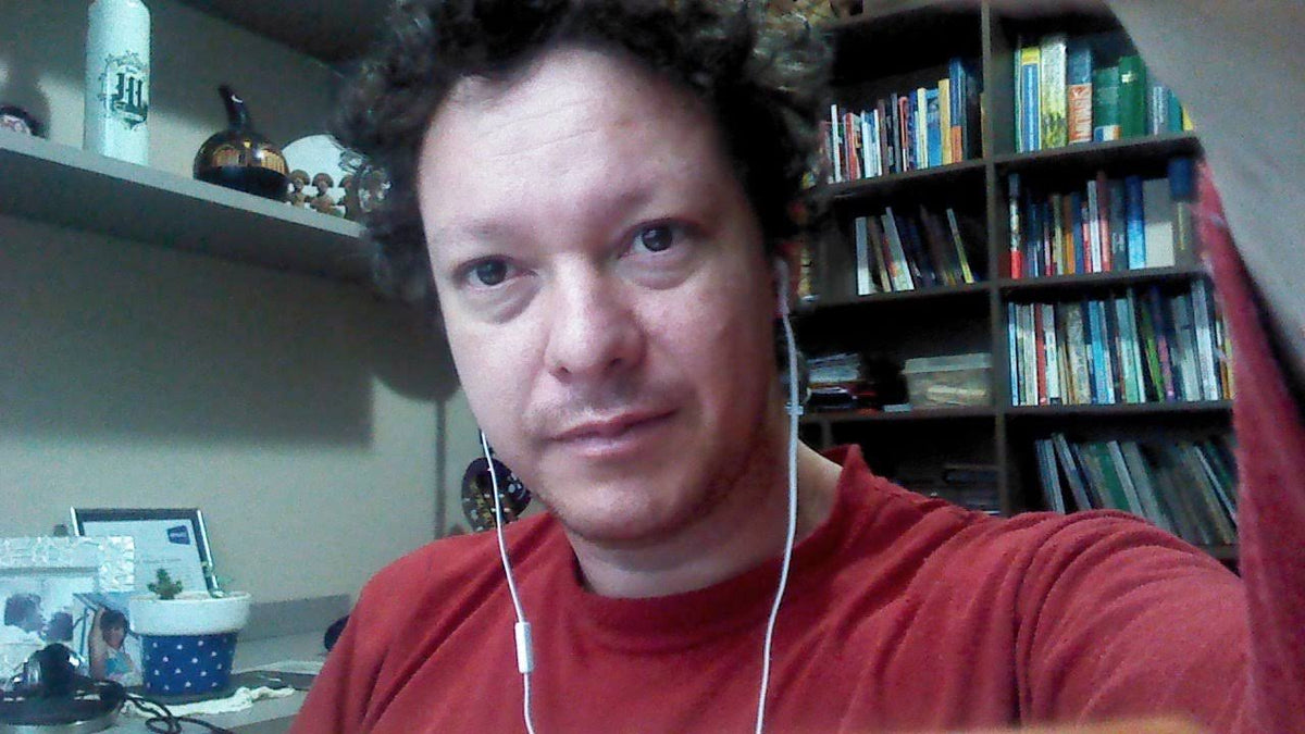 Identidade e profissionalização docente são temas de livro lançado por ...